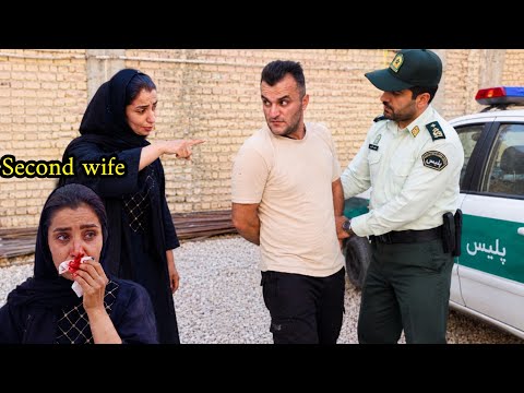 Mohsen beat Fatemeh; Fatemeh called the police, and her husband was arrested!