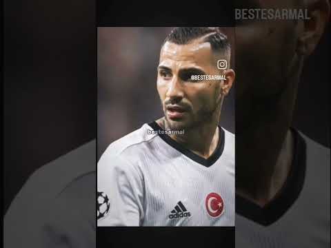 Dışarıda Yüz bin holosko bjk efsanelere şarkı #keşfetbeniöneçıkar