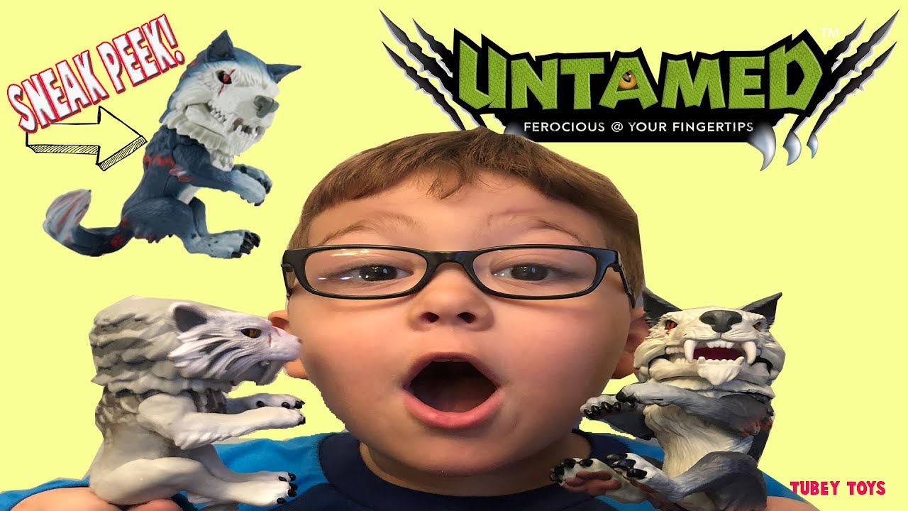 NEW! Untamed Fingerlings Sneak Peek Direwolf & Sabretooth Tiger Go To ...