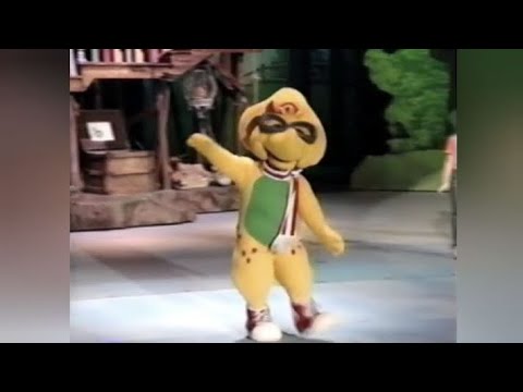 Barney Song : The Airplane Song (Barney's Big Surprise !) - YouTube
