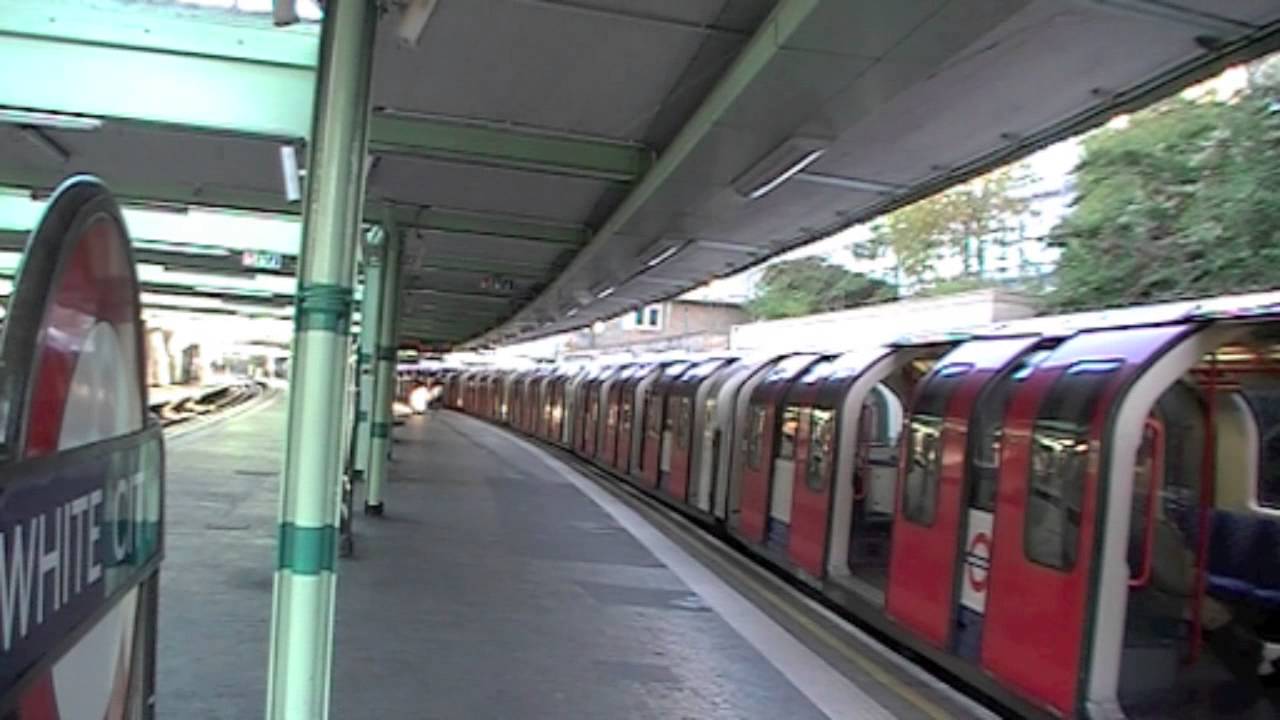 London Underground Central Line 1992 Tube Stock White City - YouTube