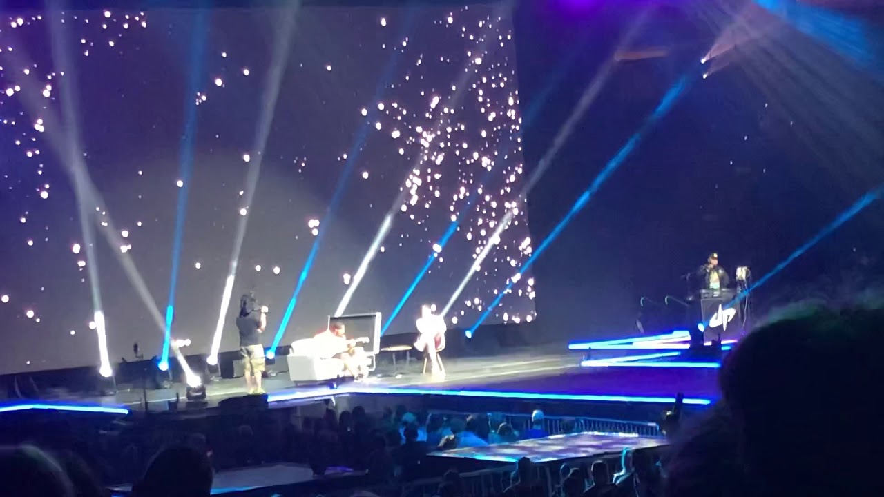 Dude Perfect Live Tour 08/08/2019 - YouTube