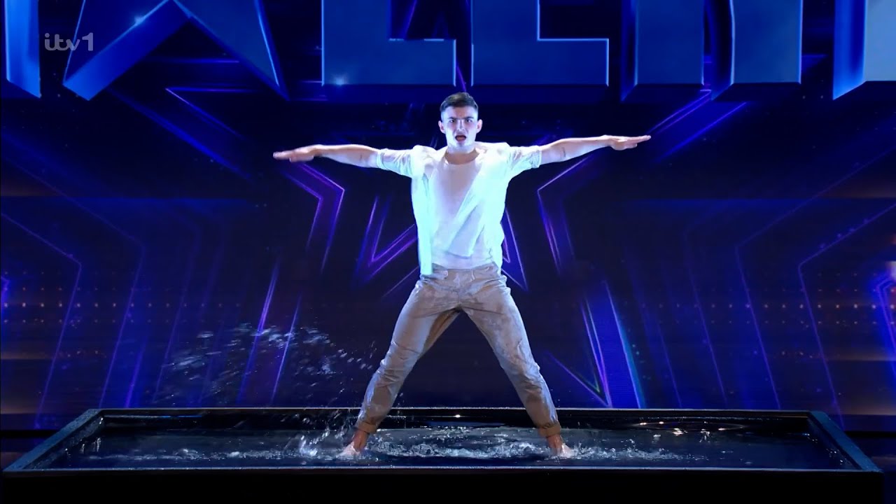 Leightonjay Halliday Performs Fusion Of Streetdance And Contemporary ...