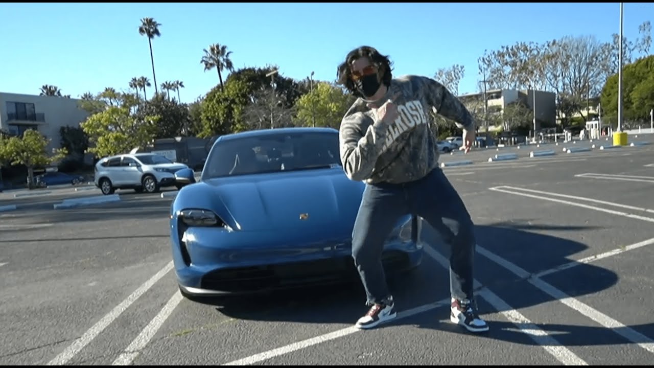 HASAN PIKER BUYS A 200.000 $ PORSCHE ON STREAM - 02/04/22 - YouTube