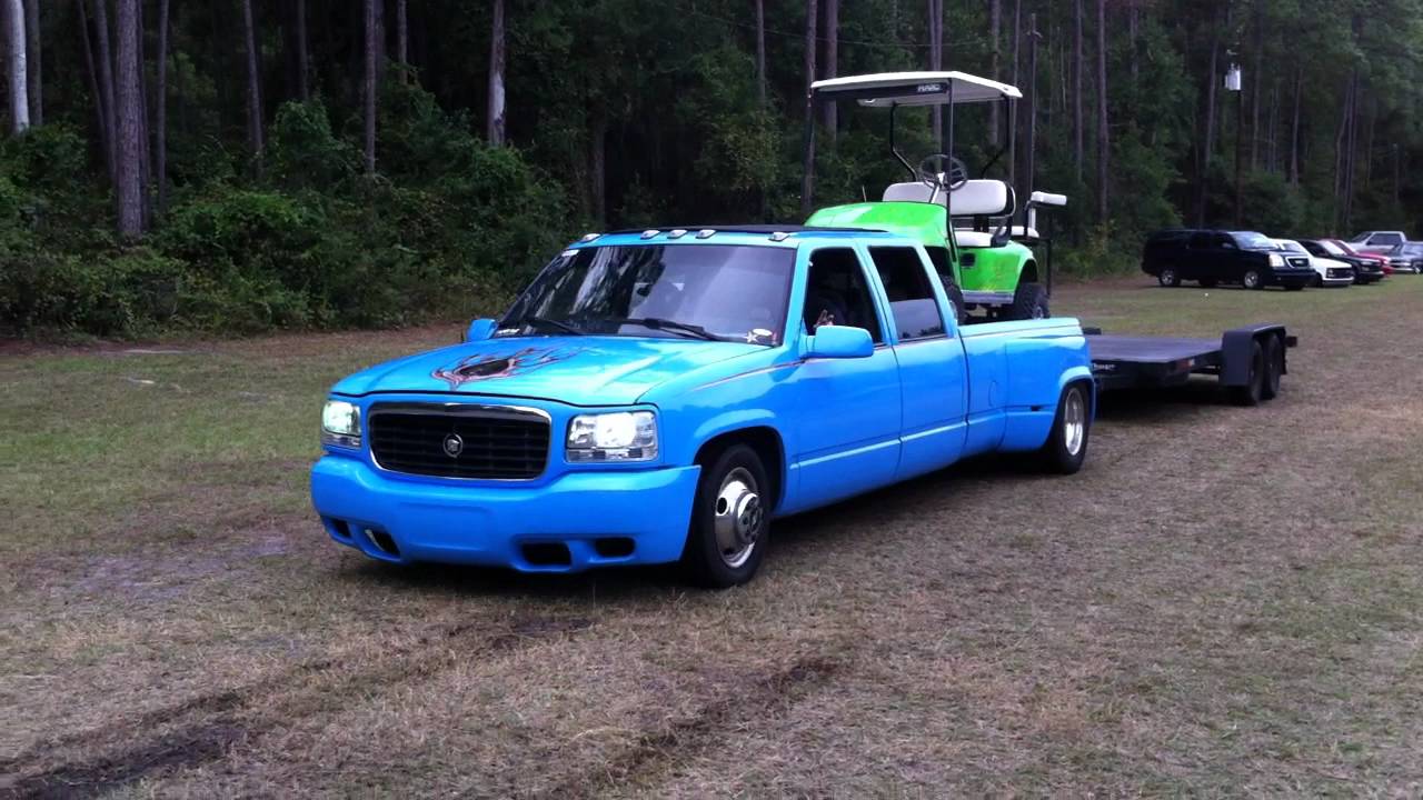 Bagged Chevy Dually Tow Truck - YouTube
