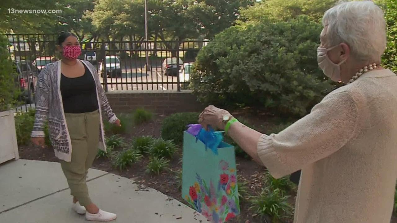 'Seniors Celebrating Seniors' brings high school students and senior ...