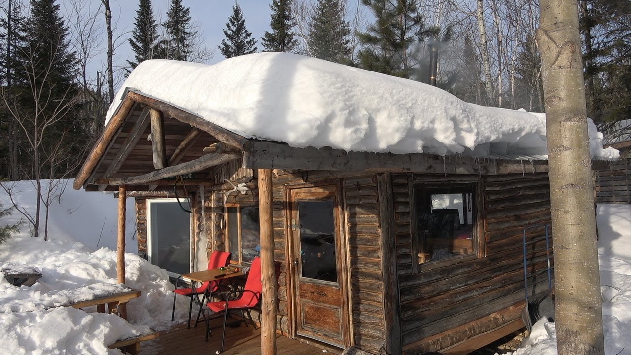 Surviving Winter in a Remote Cabin: Reading outdoors - YouTube