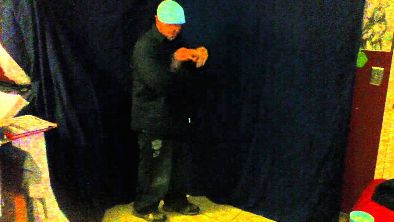 Crispy Chris popping at the crib clip 6 2011 - YouTube