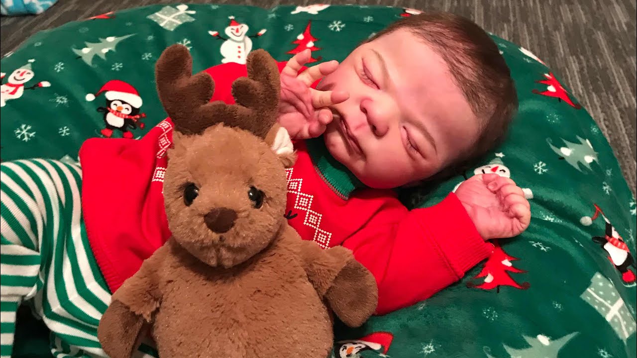 WAYLON GETS HIS CHRISTMAS ON!!! CHANGING MY REALISTIC BABY BOY!!! - YouTube