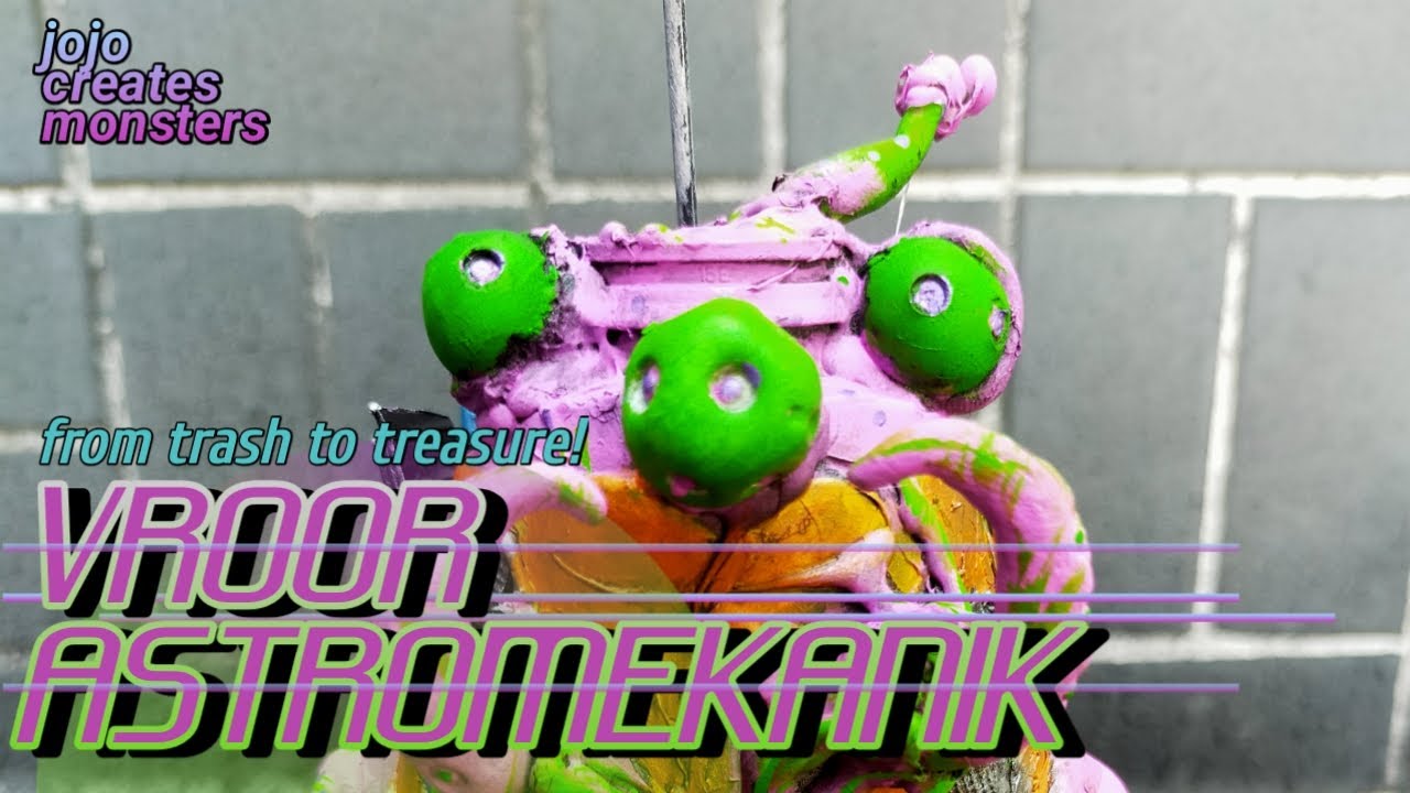 Another Friendly Alien Creature! VROOR KOSMOMEKANIK (Sculpture ...