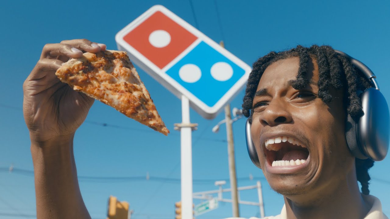 Eating Pizza Listening To Che -"Pizza Time" - YouTube