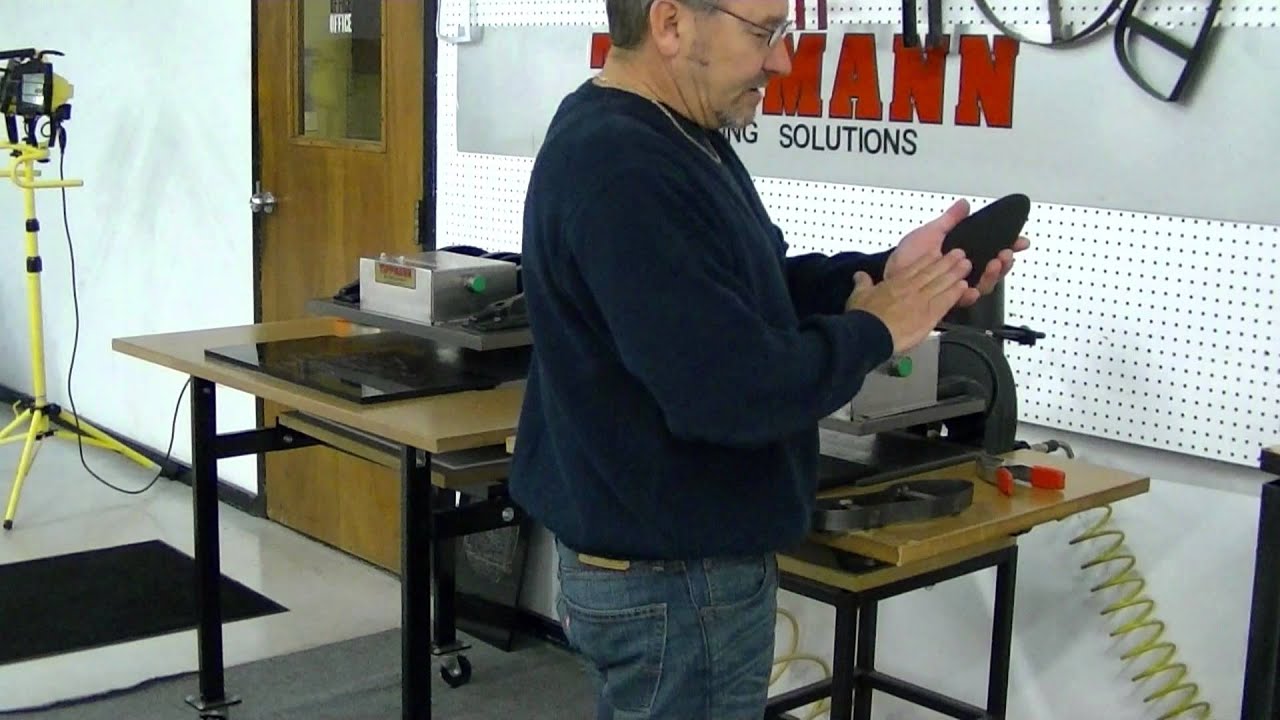 Clicker 700 steel rule die cutting press cutting foam shoe soles using ...