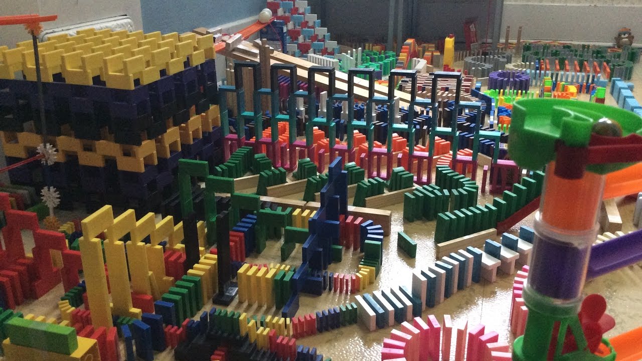 Domino Rally 14 - YouTube