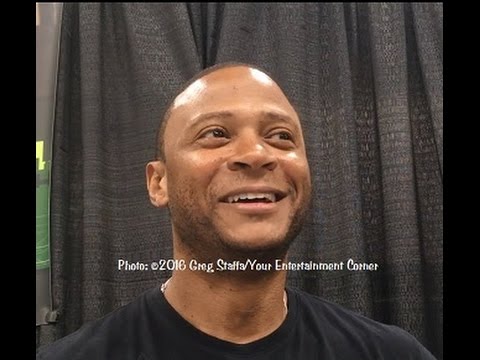 Interview with David Ramsey (Diggle) from The CW’s Arrow at 2016 Wizard ...