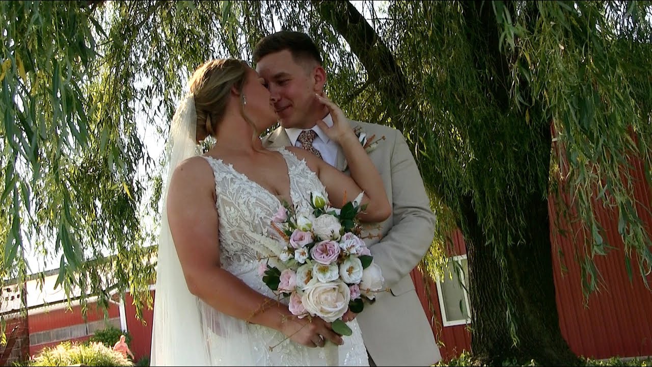 Kris & Delaney's Sneak Peek @ The Gardens at Bethlehem Farms - YouTube