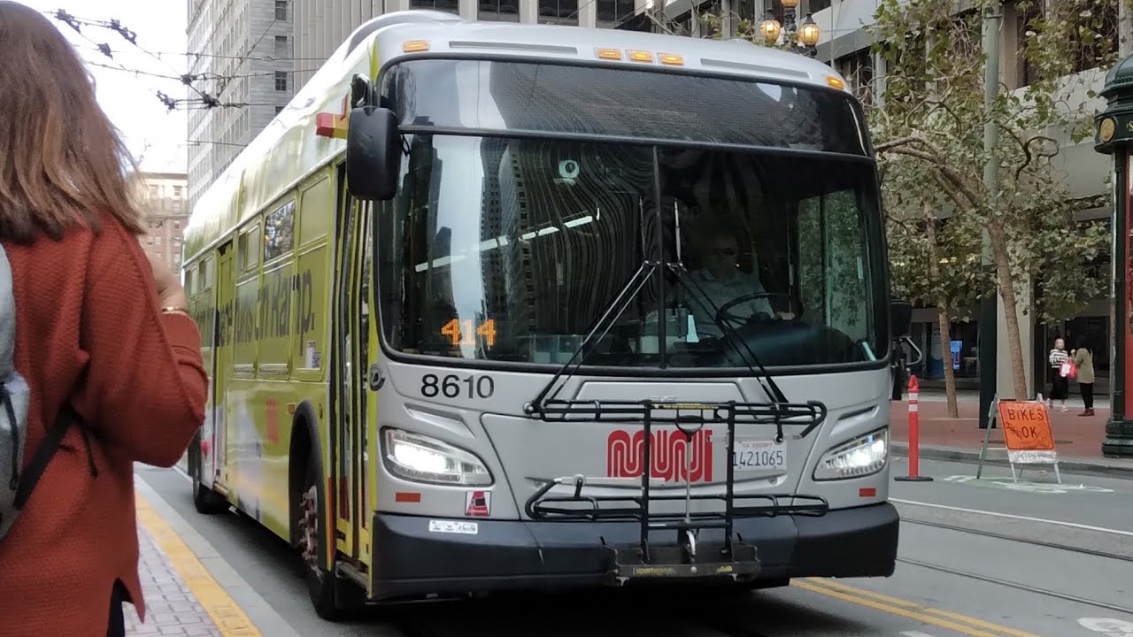 Front View: SF Muni 2013 New Flyer XDE40 #8610 on Route L Taraval Bus ...