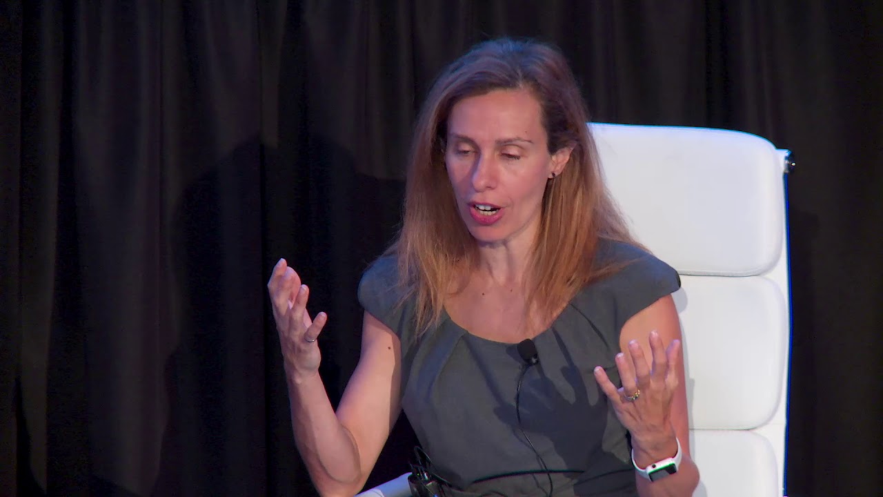 Qantas: Flying High (Susan Doniz) - YouTube