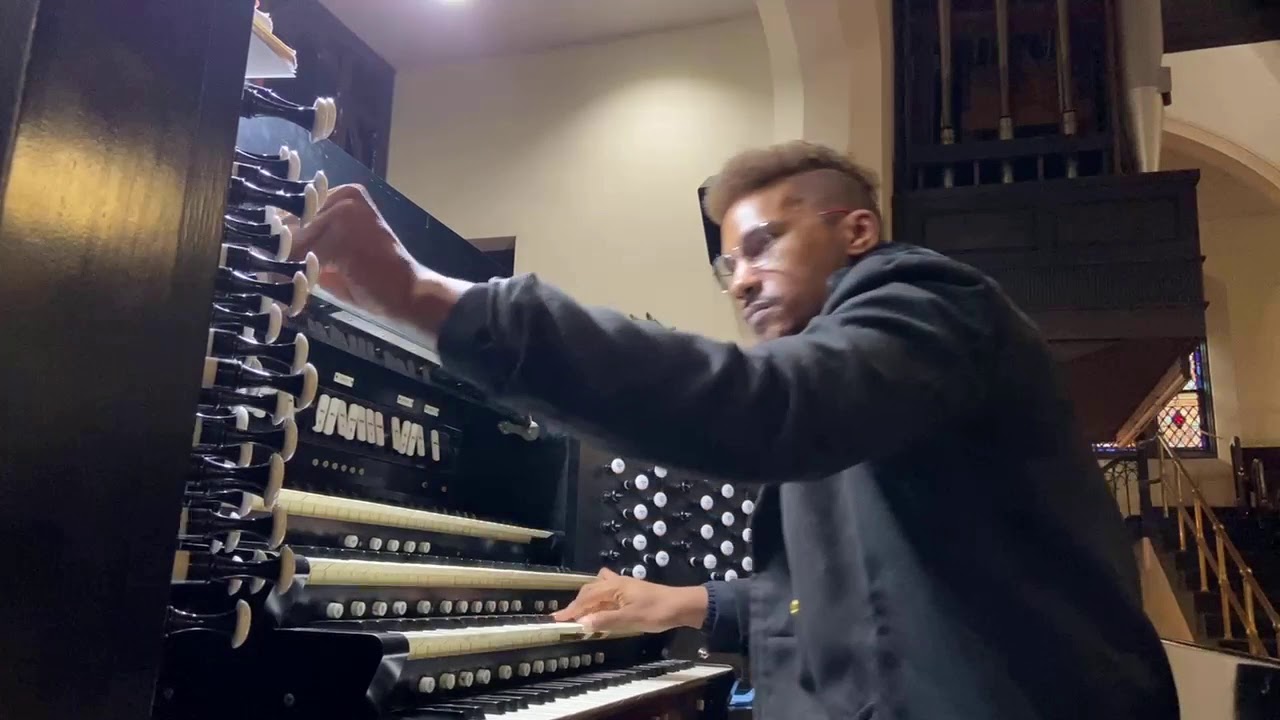 Advent Prelude - YouTube