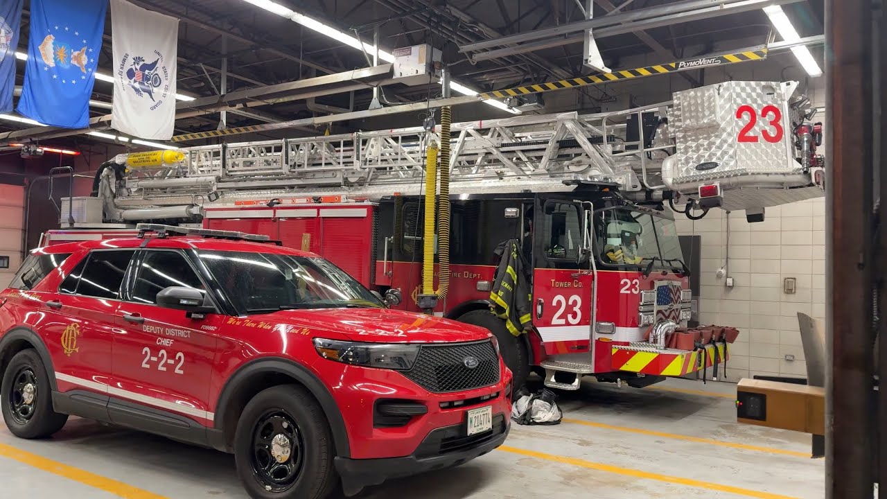 chicago FD & PD Engine 125-108 (Spares) Ambulance 47 Engine 91 Tower 23 ...