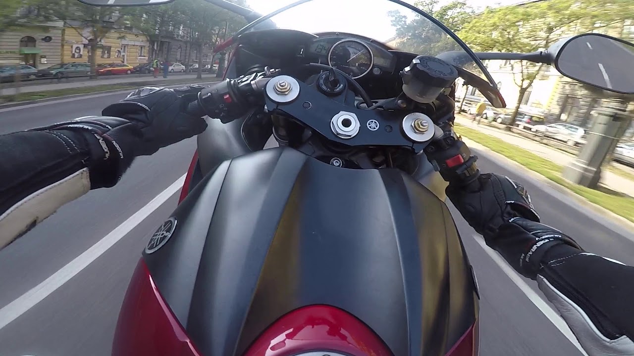 Yamaha R1 Power Wheelie - YouTube