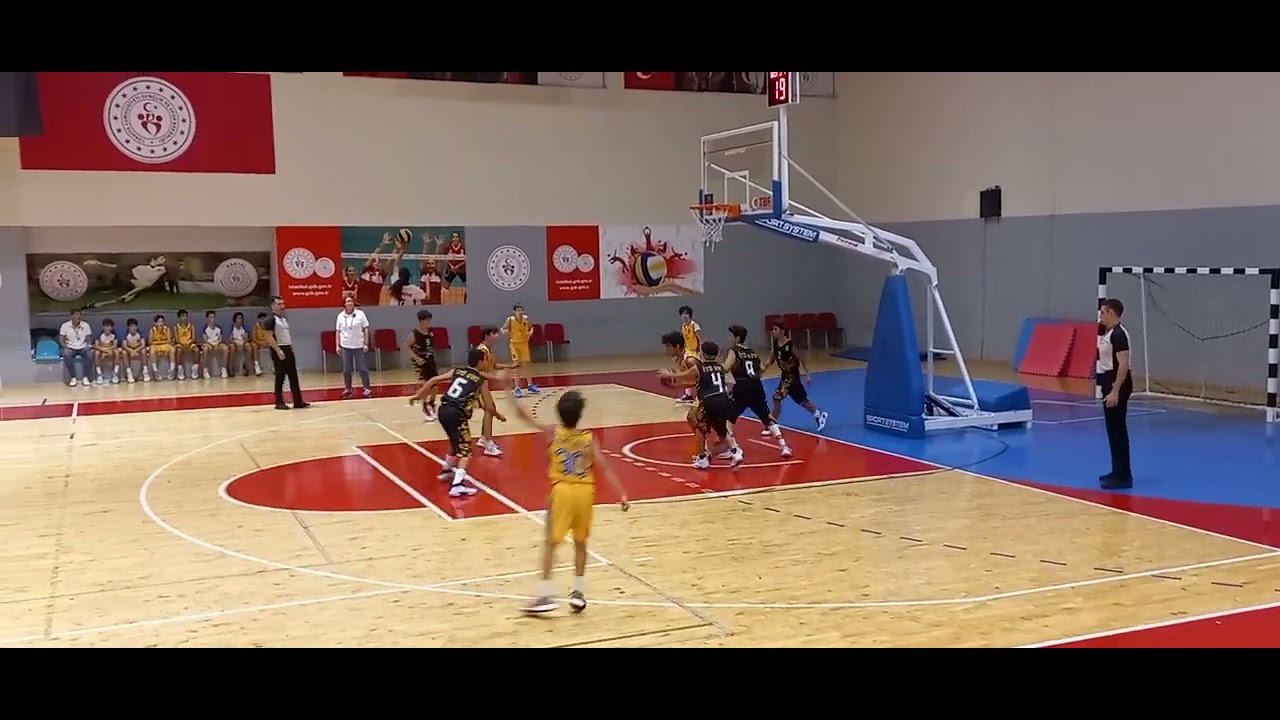Erenköy Işık - ITÜ U14 TBF BASKETBOL MAÇI - YouTube