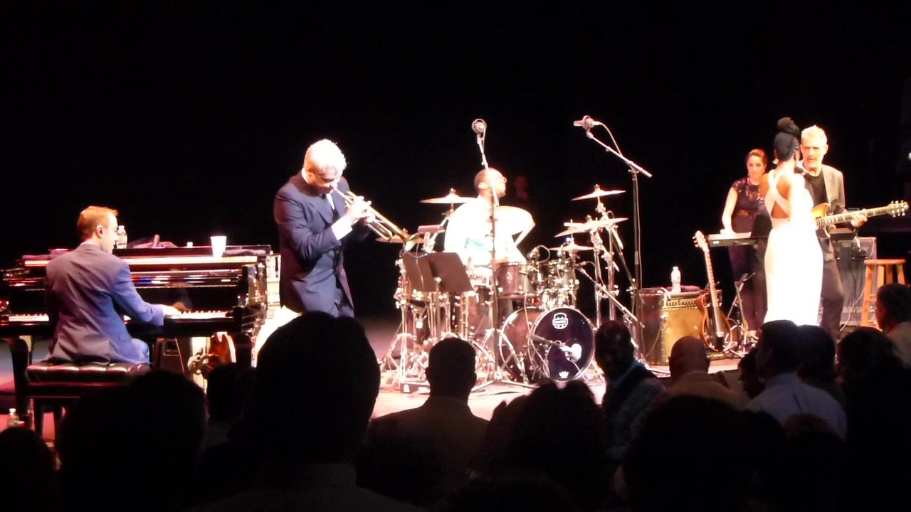 Chris Botti - Let's Stay Together (Al Green cover), Merriam Theater ...