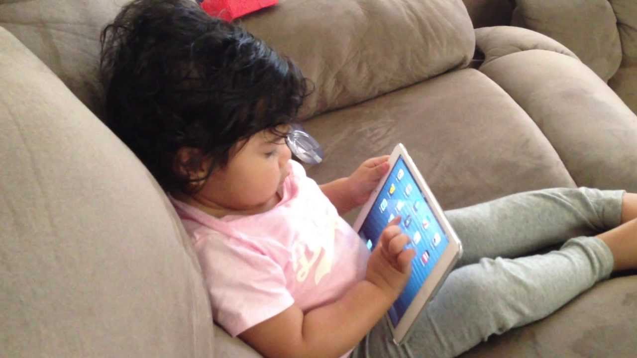 How to use an Apple iPad Mini (taught by my 14 month old daughter) baby ...