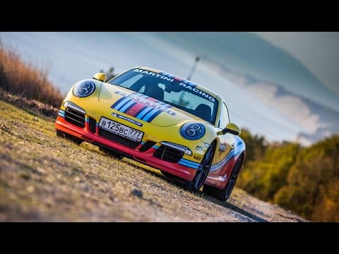 Porsche dresses Up The 911, Panamera, Macan & Cayenne In Martini Racing ...
