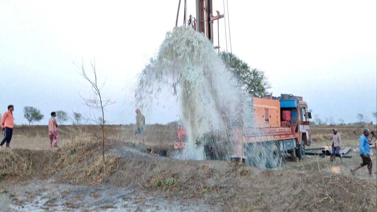 Borewell Drilling point 90 फीट में 100% पानी 10Hp मोटर - YouTube