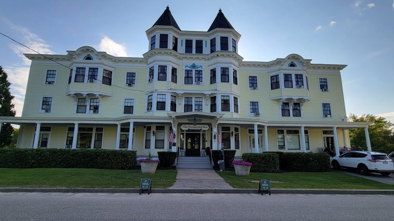 Unknowingly booking a room at a Maine Historical Landmark...Poland ...