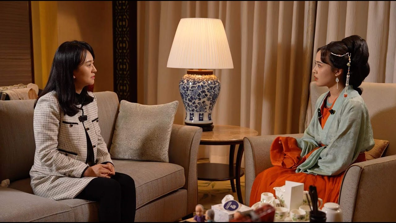 A day with China’s top tier travel vlogger Fang Qi - YouTube