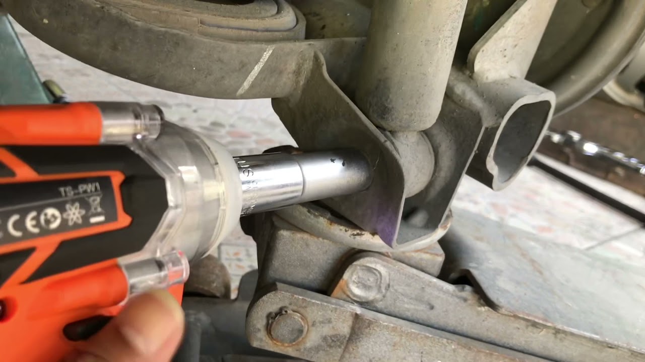 Chevrolet spark shock absorber replacement - YouTube