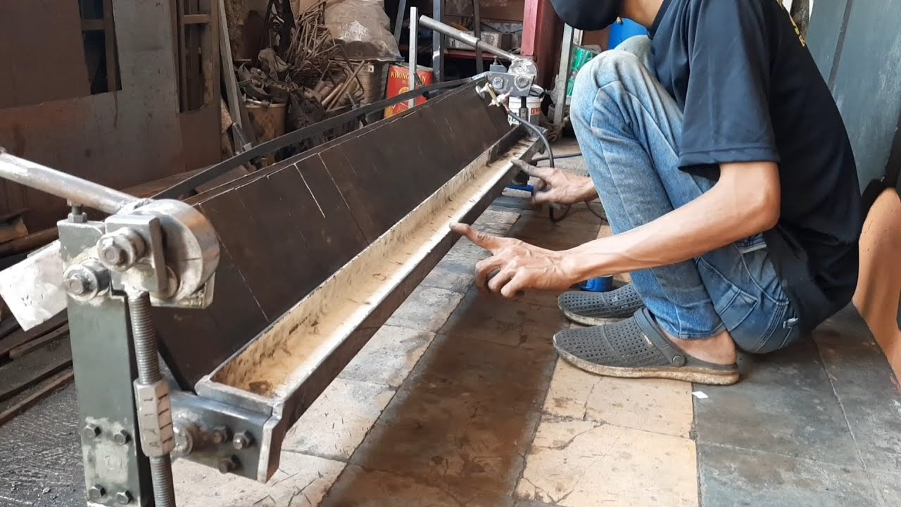 the process of making this plate bending is not in doubt - YouTube