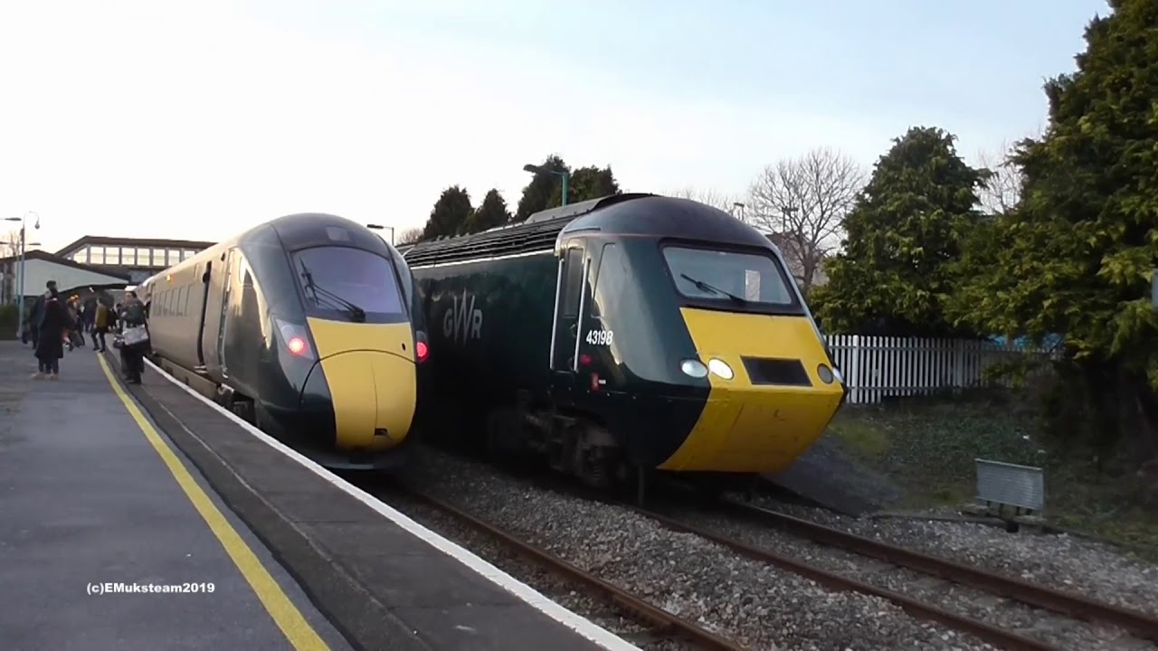 GWR HST and IET Passing each other at Pwll and Llanelli 24 02 2019 ...