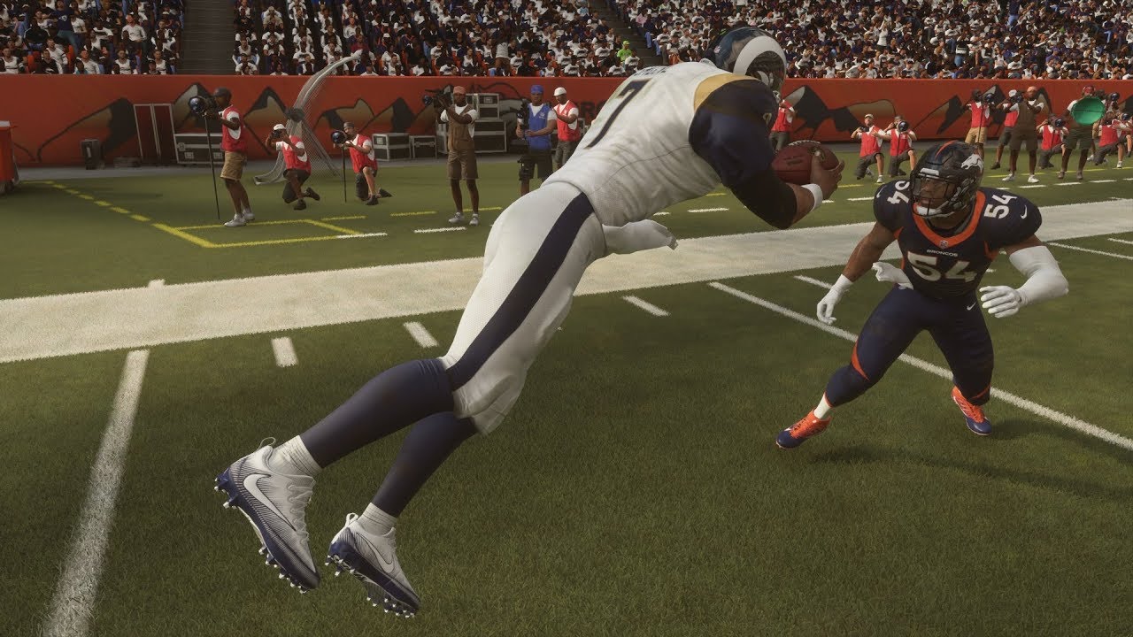 Mega touchdown deck - designstudioserre