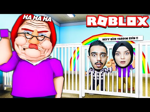 BETTY TEYZENİN EVİDEN ACİLEN ÇIKMALIYIZ !! 😱 Roblox BETTY'S NURSERY ESCAPE OBBY