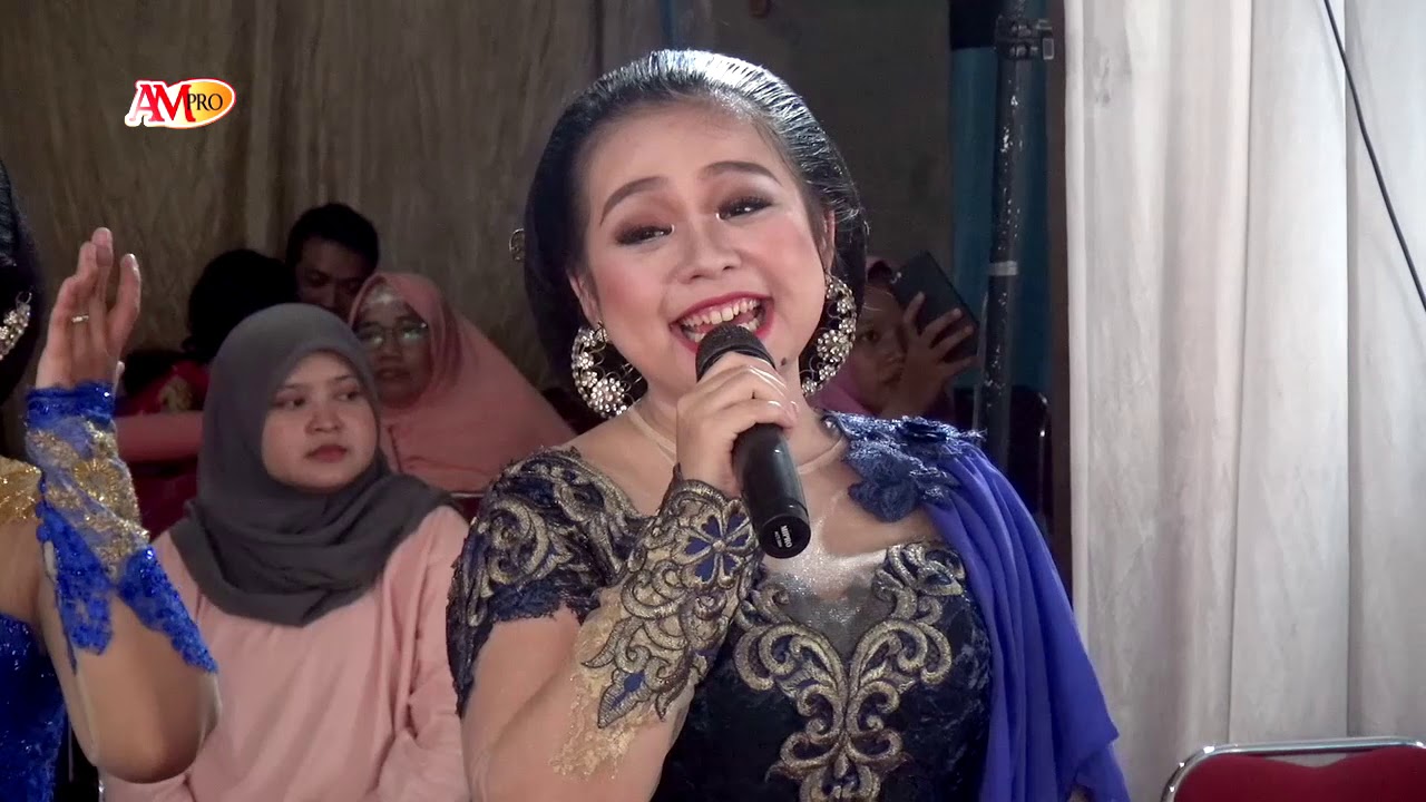 KIJING MIRING SINDY PURBAWATI FT. EVA GANDHES LUWES CAMPURSARI LIVE ...