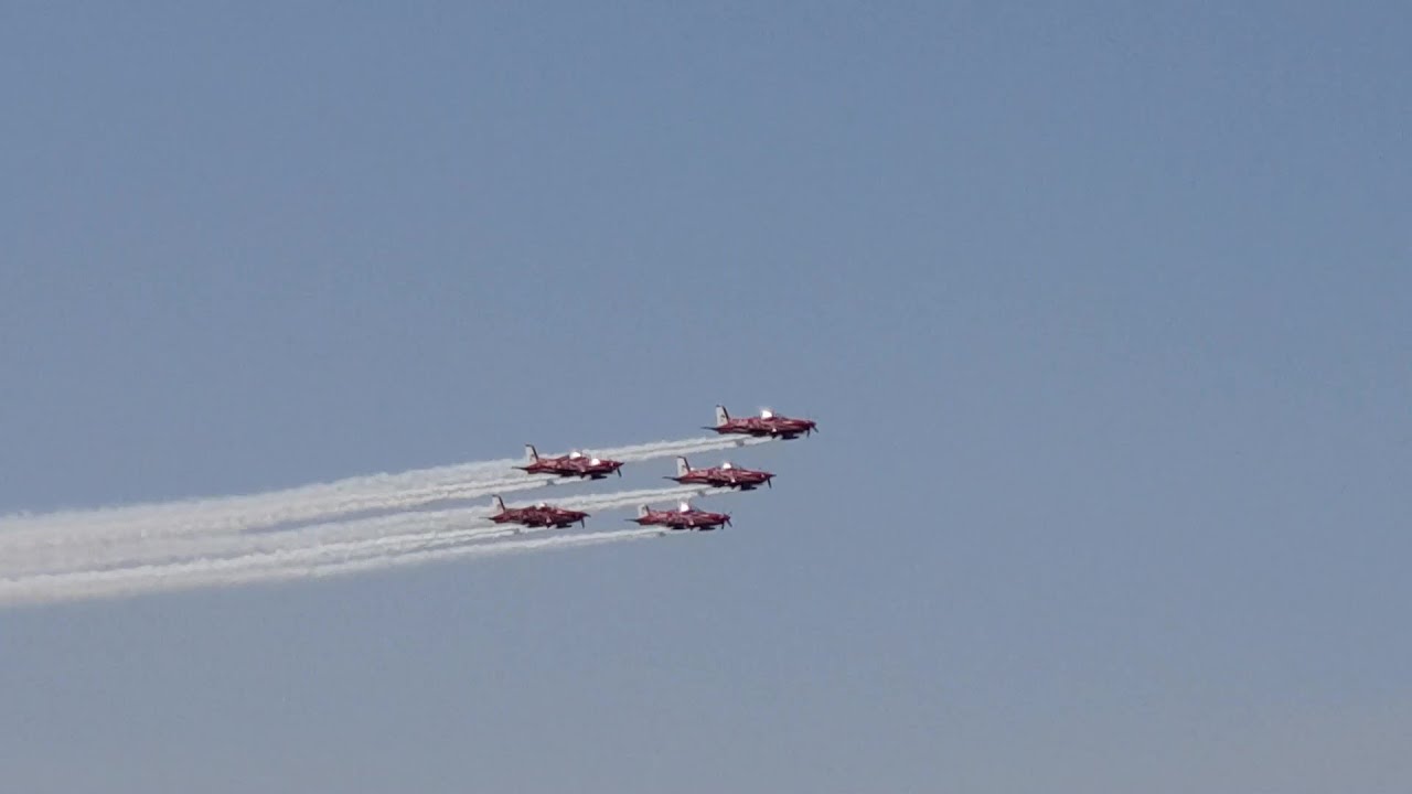 RAAF Roulettes with PC-21 First Public Display- RAAF Williams Point ...