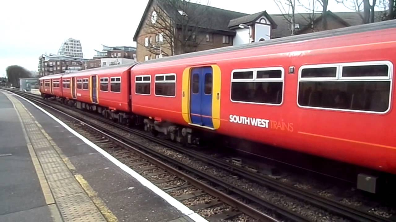 Trains at Kingston station 10/4/16 - YouTube