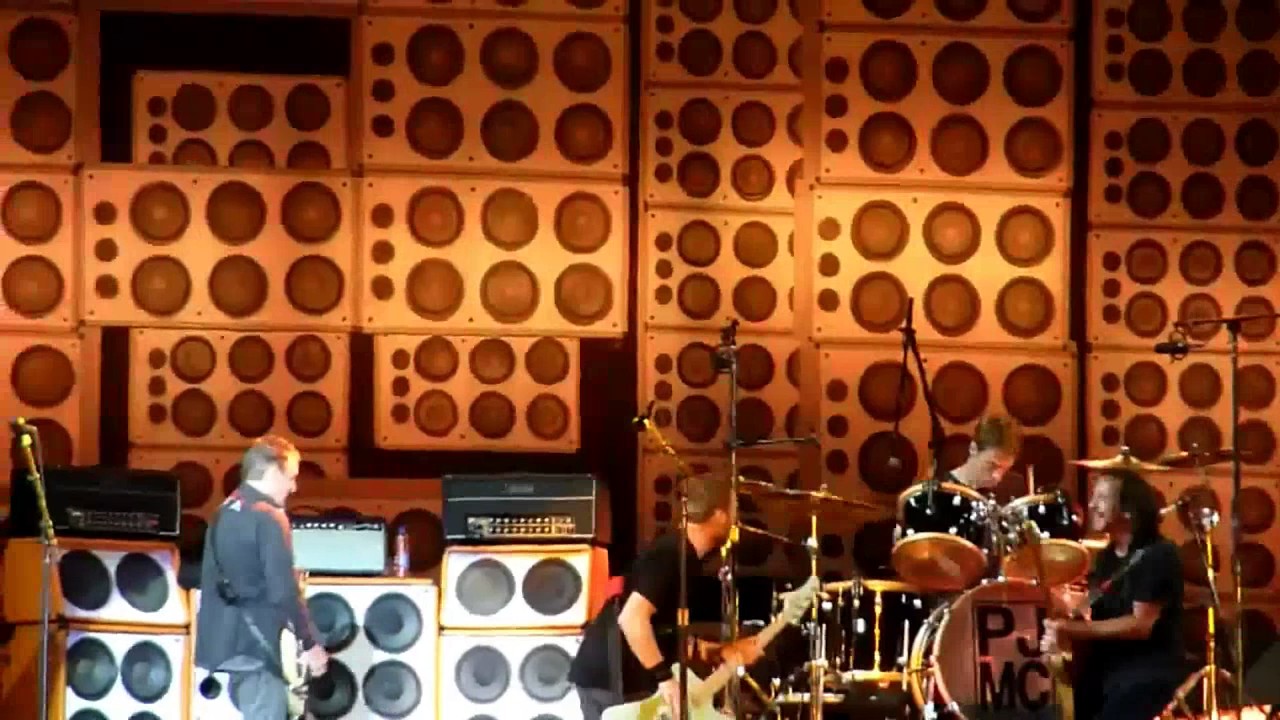 Pearl Jam - Main Square Festival, Arras, 06.30.2012 - YouTube