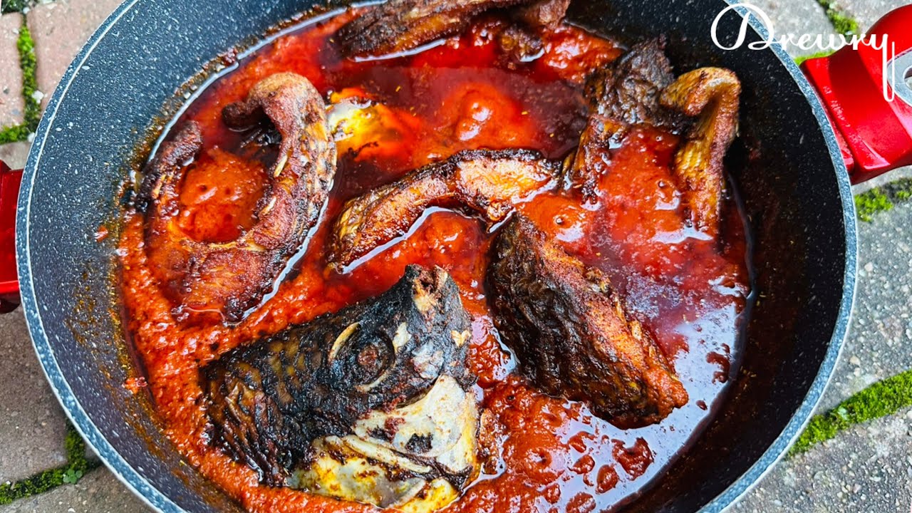 TASTY TILAPIA STEW | GHANA FISH STEW RECIPE - YouTube