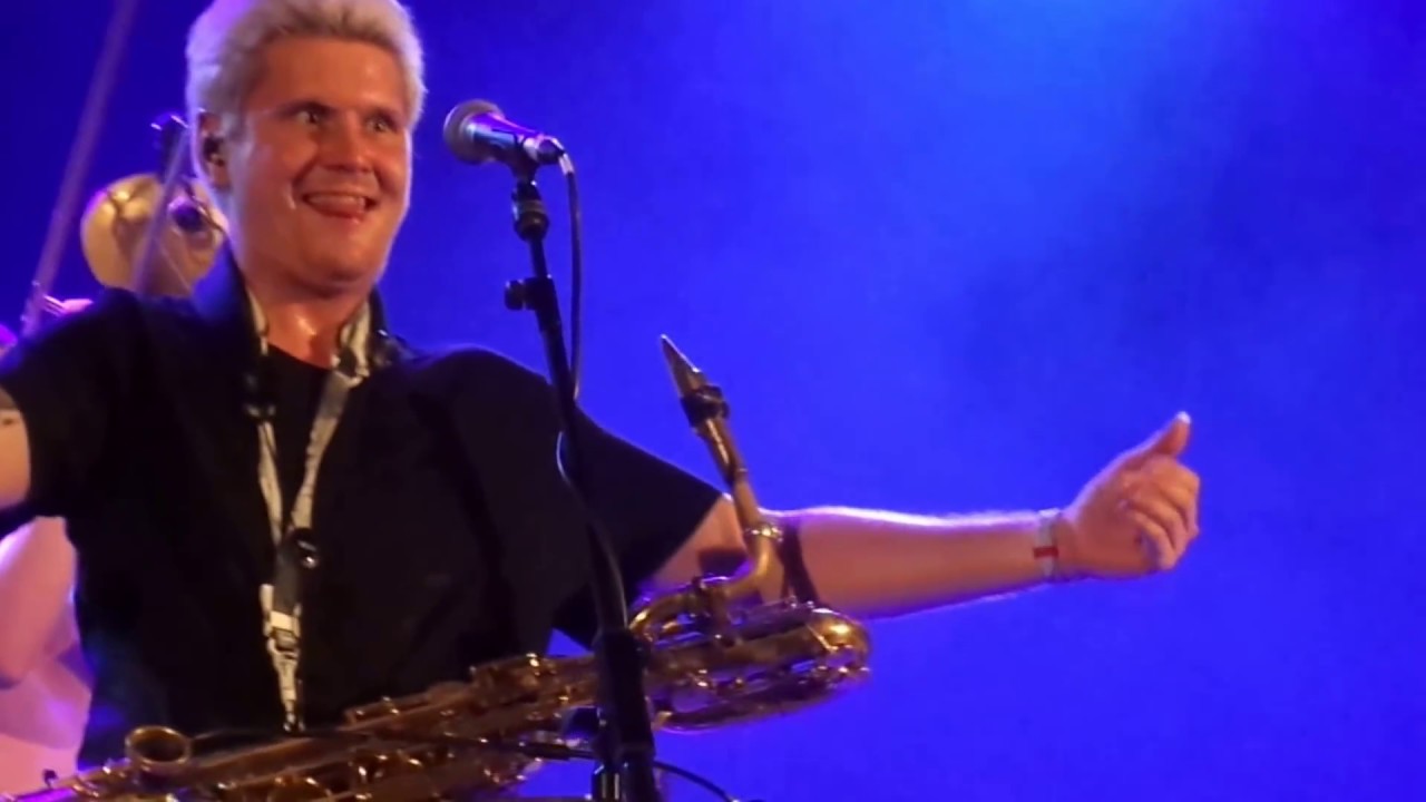 Leo P Best Bits - Manchester England - With Lucky Chops 2016 - YouTube