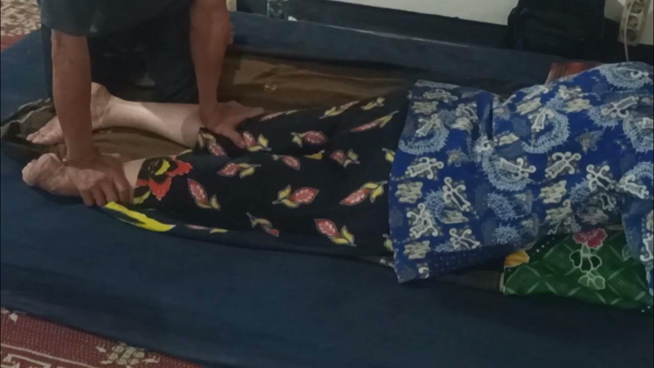 pijat tradisional urut kaki dan punggung kaku - YouTube