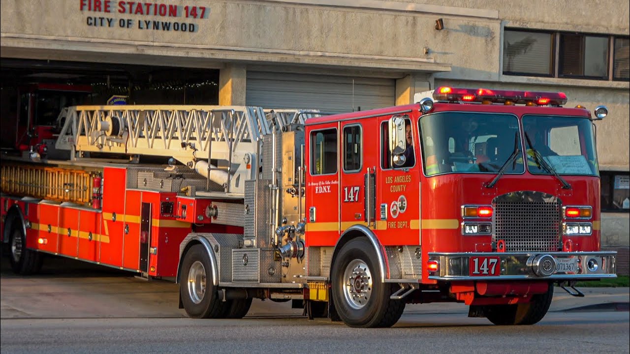 LACo.FD Quint 147 & Squad 147 Responding - YouTube