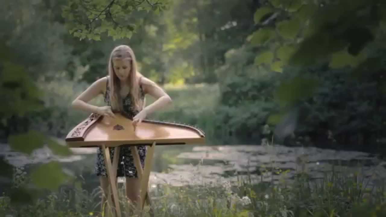 Russische Musik: Russische Gusli - YouTube