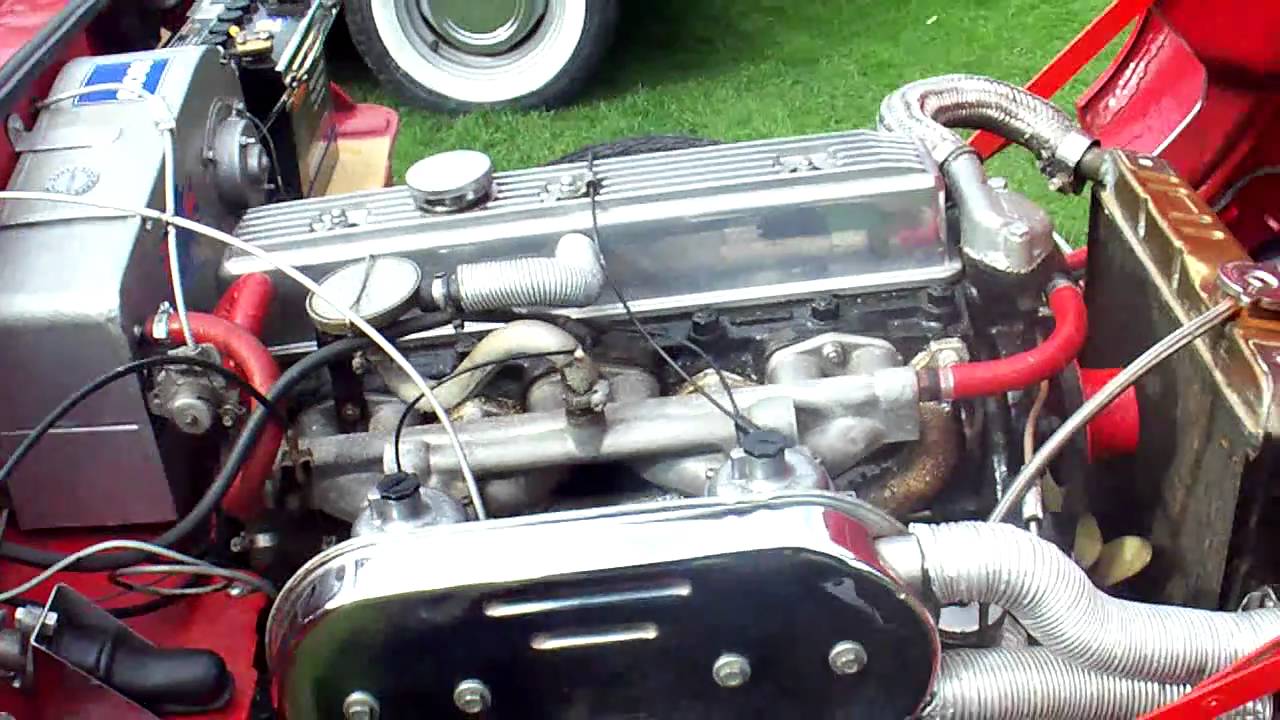 Triumph Vitesse - YouTube