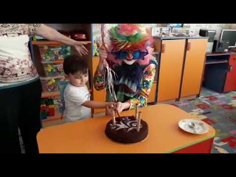 Ugurun bagcada ilk ad gunu. 3 yas Qerenfil usaq bagcasi