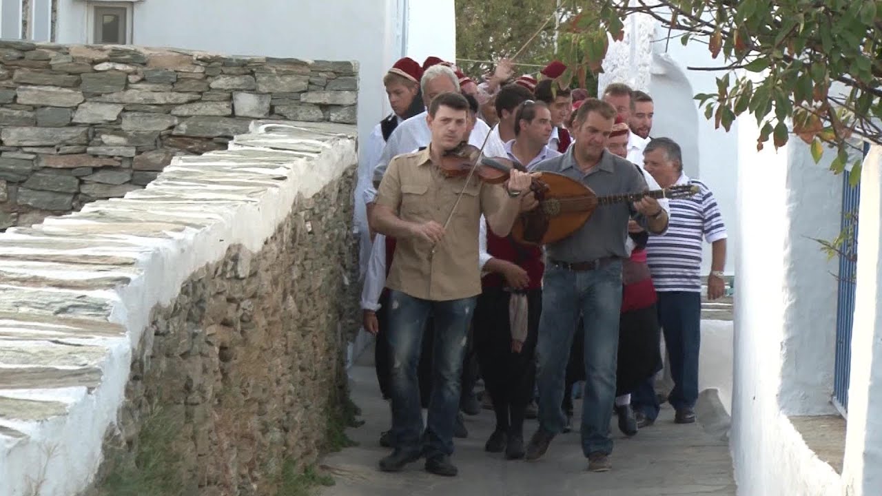 Χορευτικά τμήματα και πλάνα απο το Φεστιβάλ Τσελεμεντε στη Σίφνο - YouTube