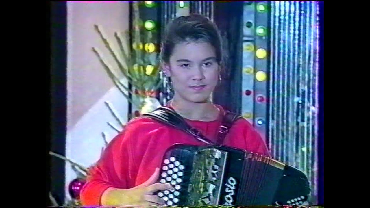 Rosine BLANC "Les triolets" FR3 Picardie (1993) - YouTube Music