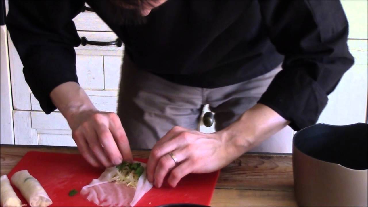 {Astuce} Pliage des rouleaux de printemps et nems - YouTube